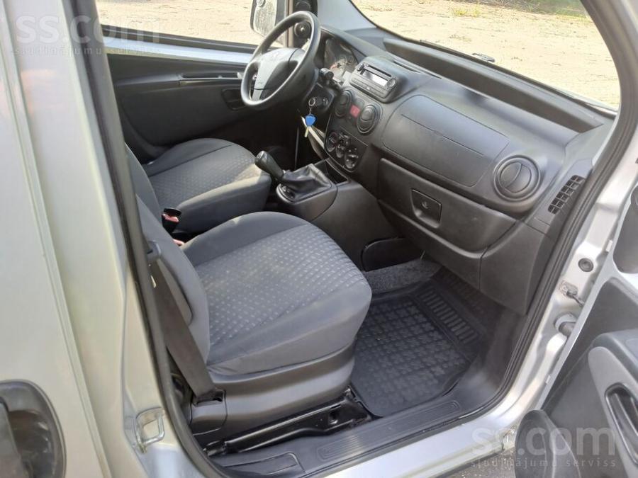Grey Peugeot Bipper 2013 in Ogre, with an engine capacity of 1.30 L and mileage of 211 thousand km for 2300 €, photo 11 on AUTOMOTO.COM.LV