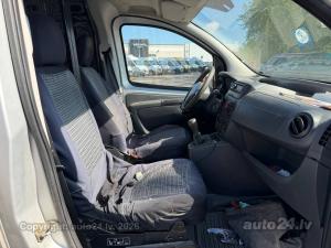 Pelēks Peugeot Bipper 2010 Tallina, ar dzinēja tilpumu 1.40 L un nobraukumu 291 tūkst. km par 599 €, foto 7 vietnē AUTOMOTO.COM.LV