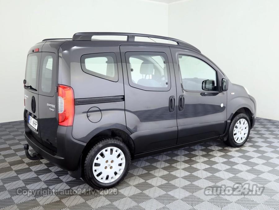 Pelēks Peugeot Bipper 2012 Tallina, ar dzinēja tilpumu 1.40 L un nobraukumu 121 tūkst. km par 2499 €, foto 4 vietnē AUTOMOTO.COM.LV