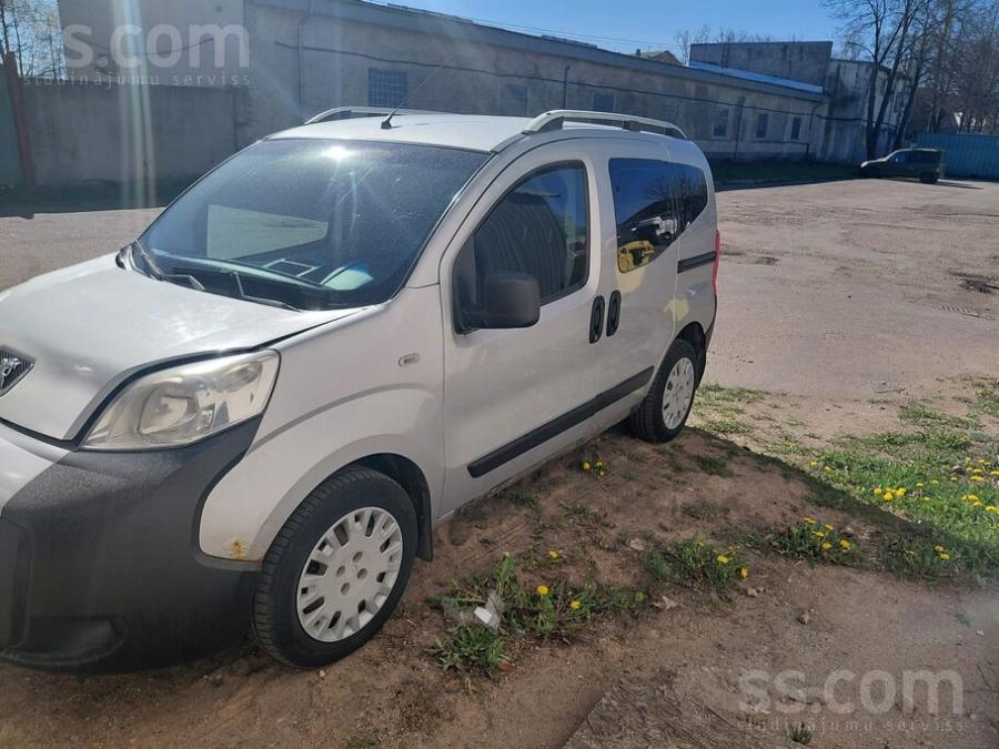 Pelēks Peugeot Bipper 2013 Rīga, ar dzinēja tilpumu 1.30 L un nobraukumu 210 tūkst. km par 1000 €, foto 10 vietnē AUTOMOTO.COM.LV