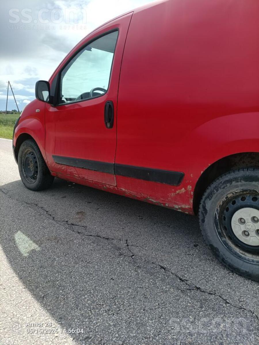 Sarkans Peugeot Bipper 2009 Dobele, ar dzinēja tilpumu 1.40 L un nobraukumu 314 tūkst. km par 650 €, foto 5 vietnē AUTOMOTO.COM.LV