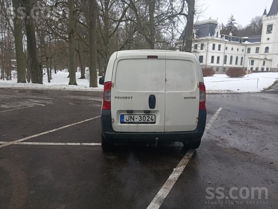 Balts Peugeot Bipper 2014 Gulbene, ar dzinēja tilpumu 1.30 L un nobraukumu 354 tūkst. km par 1050 €, foto 4 vietnē AUTOMOTO.COM.LV
