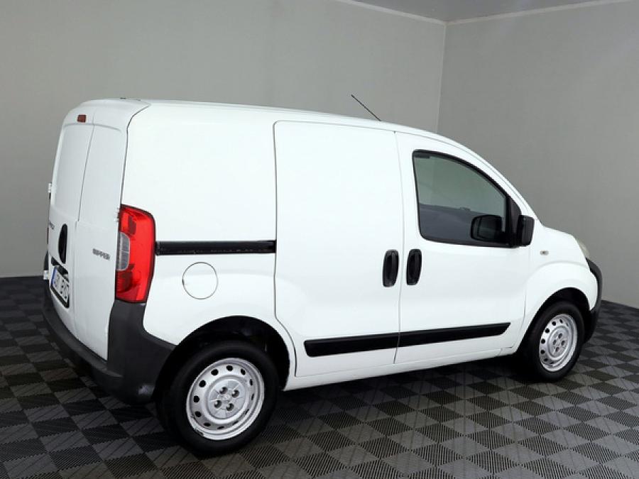 Balts Peugeot Bipper 2011 Tallina, ar dzinēja tilpumu 1.40 L un nobraukumu 194 tūkst. km par 1999 €, foto 4 vietnē AUTOMOTO.COM.LV