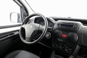 Balts Peugeot Bipper 2011 Tallina, ar dzinēja tilpumu 1.40 L un nobraukumu 194 tūkst. km par 1999 €, foto 6 vietnē AUTOMOTO.COM.LV