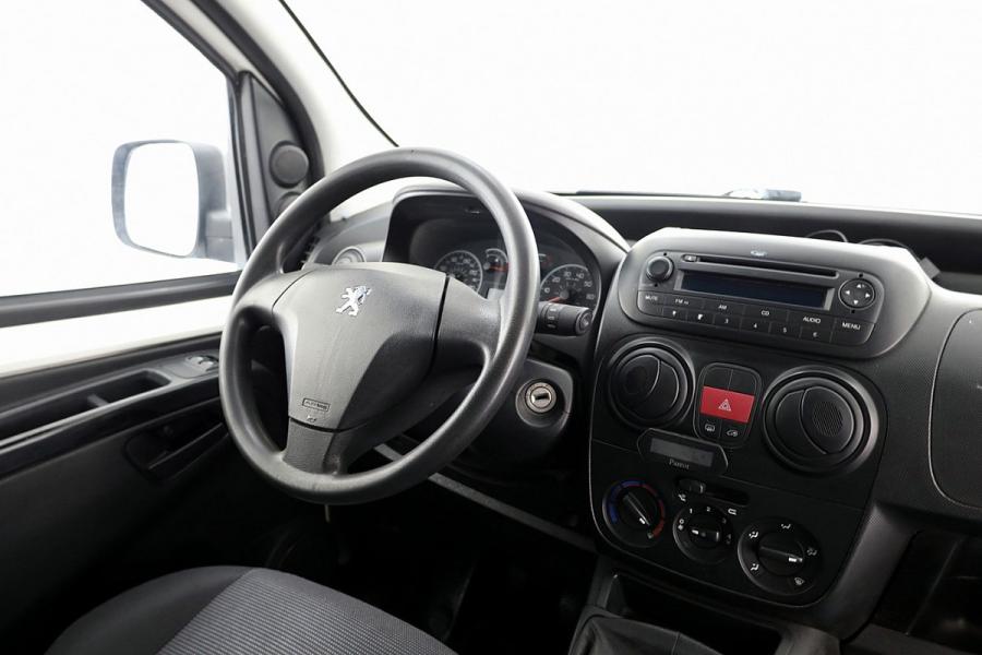 Balts Peugeot Bipper 2011 Tallina, ar dzinēja tilpumu 1.40 L un nobraukumu 194 tūkst. km par 1999 €, foto 13 vietnē AUTOMOTO.COM.LV