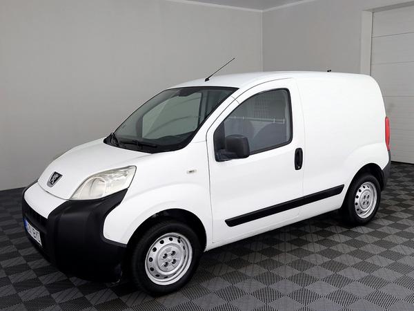 Balts Peugeot Bipper 2011 Tallina, ar dzinēja tilpumu 1.40 L un nobraukumu 194 tūkst. km par 1799 €, foto 2 vietnē AUTOMOTO.COM.LV