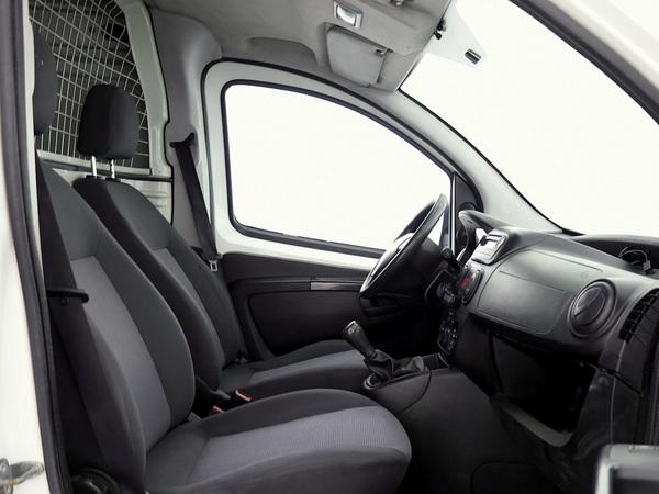 White Peugeot Bipper 2011 in Tallinn, with an engine capacity of 1.40 L and mileage of 194 thousand km for 1799 €, photo 7 on AUTOMOTO.COM.LV