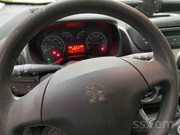 Balts Peugeot Bipper 2012 Daugavpils, ar dzinēja tilpumu 1.30 L un nobraukumu 220 tūkst. km par 2850 €, foto 4 vietnē AUTOMOTO.COM.LV