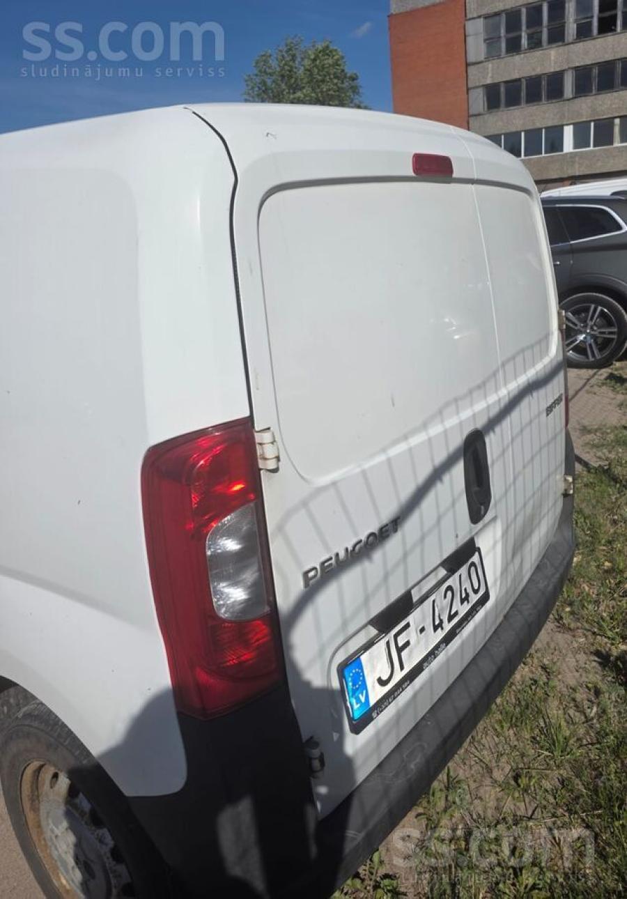 Balts Peugeot Bipper 2013 Rīga, ar dzinēja tilpumu 1.20 L un nobraukumu 165 tūkst. km par 1200 €, foto 8 vietnē AUTOMOTO.COM.LV