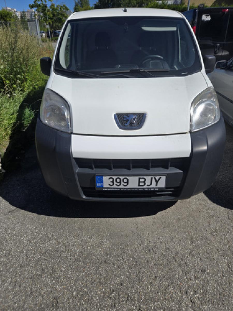 White Peugeot Bipper 2013 in Tallinn, with an engine capacity of 1.40 L and mileage of 180 thousand km for 1900 €, photo 1 on AUTOMOTO.COM.LV