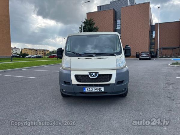 Smilšu krāsa Peugeot Boxer 2010 Tallina, ar dzinēja tilpumu 2.20 L un nobraukumu 410 tūkst. km par 5000 €, foto 2 vietnē AUTOMOTO.COM.LV