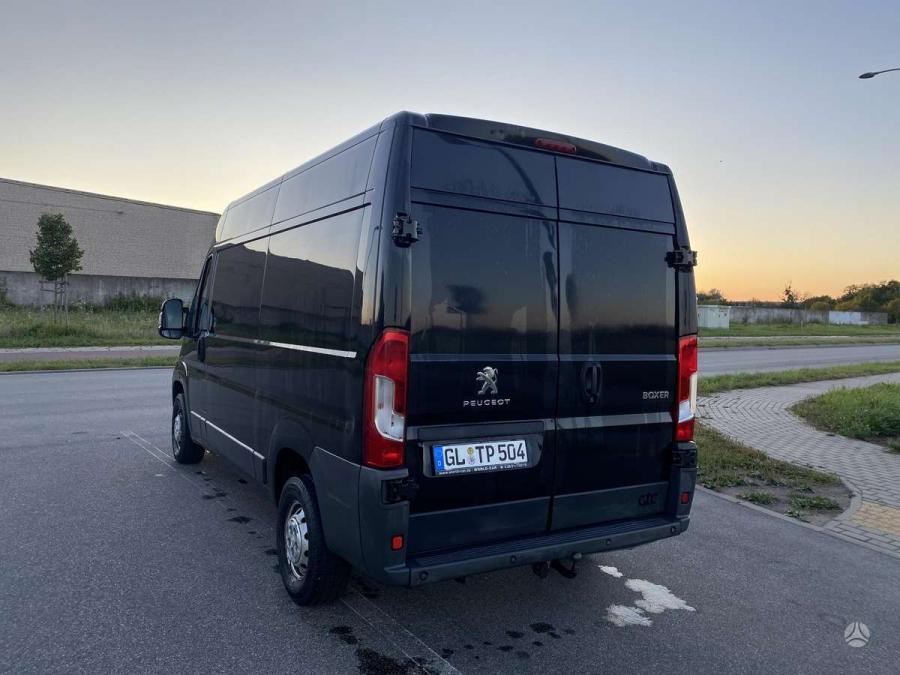 Melns Peugeot Boxer 2015 Kauņa, ar dzinēja tilpumu 2.20 L un nobraukumu 290 tūkst. km par 7200 €, foto 3 vietnē AUTOMOTO.COM.LV