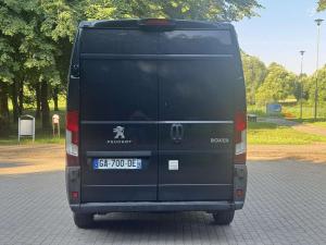 Black Peugeot Boxer 2021 in Taurage, with an engine capacity of 2.20 L and mileage of 213 thousand km for 8500 €, photo 5 on AUTOMOTO.COM.LV
