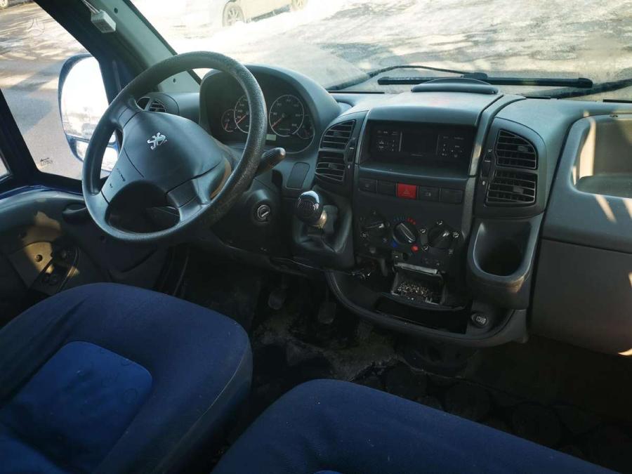 Zils Peugeot Boxer 2004 Viļņa, ar dzinēja tilpumu 2.50 L un nobraukumu 340 tūkst. km par 2850 €, foto 6 vietnē AUTOMOTO.COM.LV