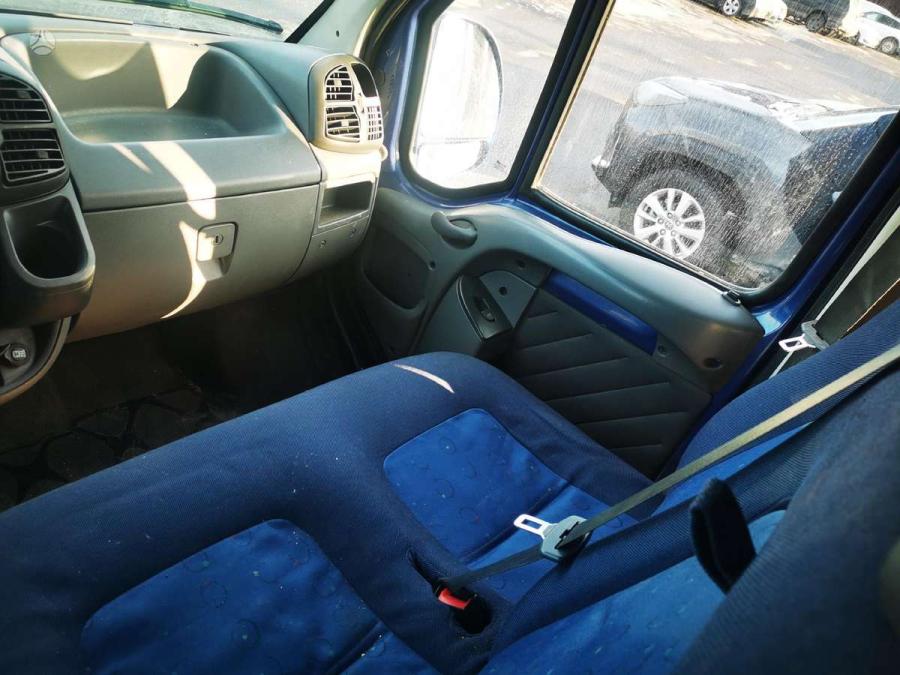 Zils Peugeot Boxer 2004 Viļņa, ar dzinēja tilpumu 2.50 L un nobraukumu 340 tūkst. km par 2850 €, foto 14 vietnē AUTOMOTO.COM.LV