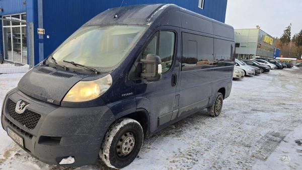 Blue Peugeot Boxer 2009 in Vilnius, with an engine capacity of 3.00 L and mileage of 265 thousand km for 3999 €, photo 1 on AUTOMOTO.COM.LV