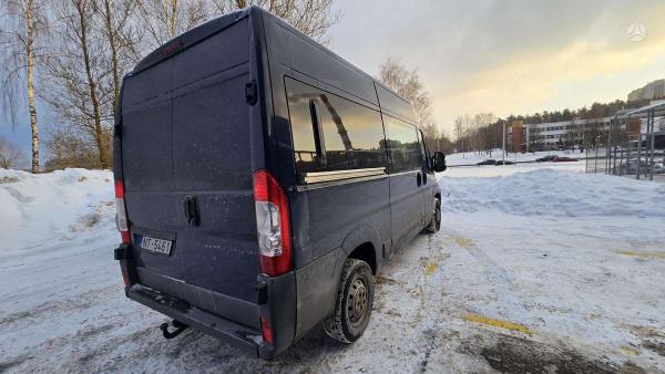 Blue Peugeot Boxer 2009 in Vilnius, with an engine capacity of 3.00 L and mileage of 265 thousand km for 3999 €, photo 4 on AUTOMOTO.COM.LV