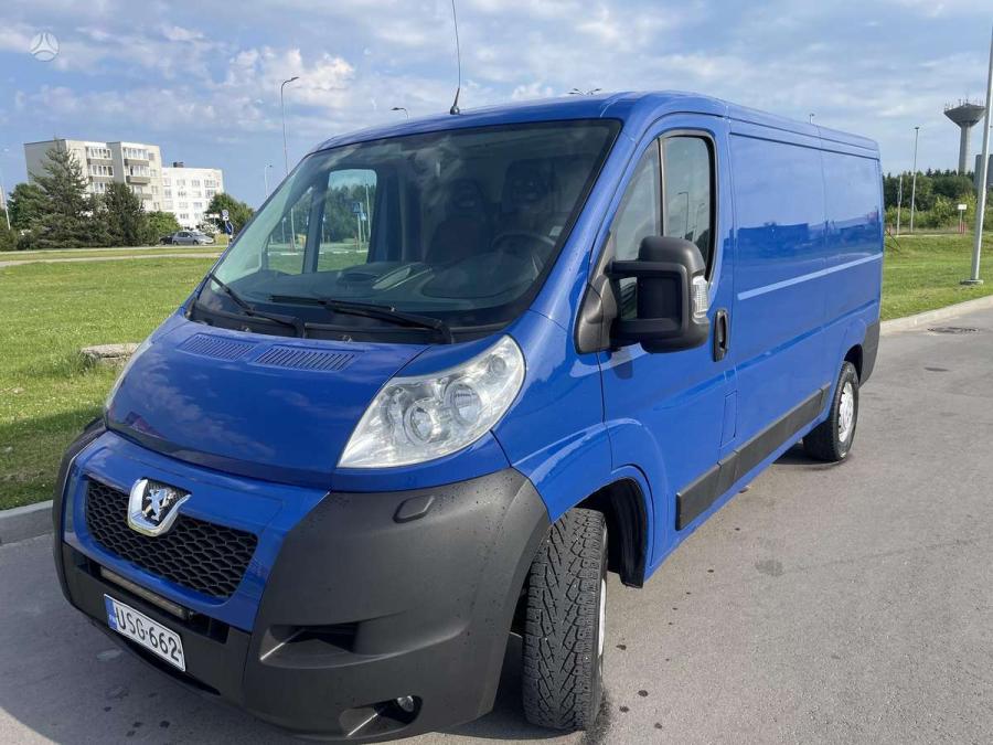 Blue Peugeot Boxer 2013 in Klaipeda, with an engine capacity of 2.20 L and mileage of 240 thousand km for 4800 €, photo 6 on AUTOMOTO.COM.LV