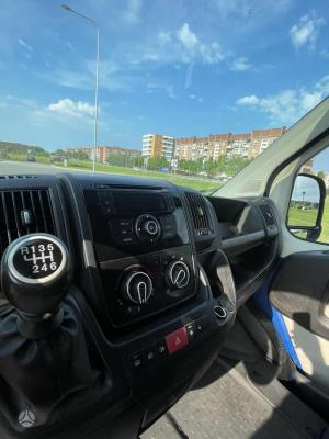 Blue Peugeot Boxer 2013 in Klaipeda, with an engine capacity of 2.20 L and mileage of 240 thousand km for 4800 €, photo 8 on AUTOMOTO.COM.LV