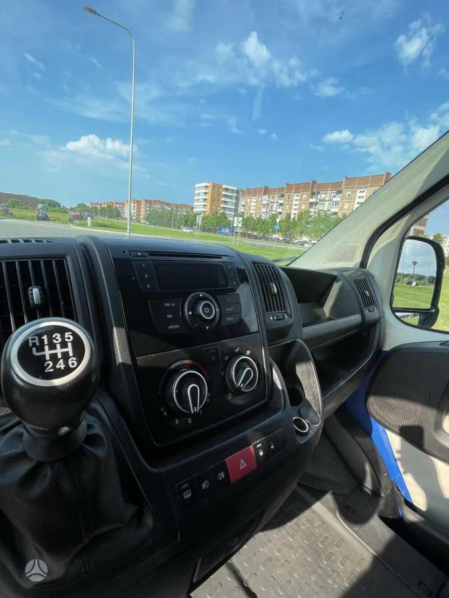 Blue Peugeot Boxer 2013 in Klaipeda, with an engine capacity of 2.20 L and mileage of 240 thousand km for 4800 €, photo 8 on AUTOMOTO.COM.LV