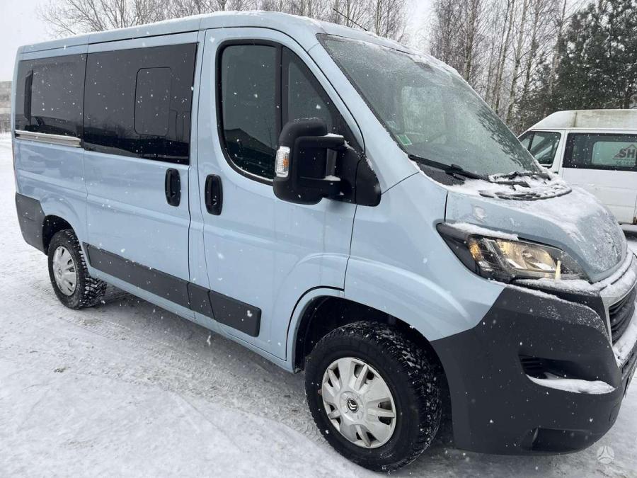 Blue Peugeot Boxer 2014 in Taurage, with an engine capacity of 2.20 L and mileage of 188 thousand km for 11000 €, photo 3 on AUTOMOTO.COM.LV