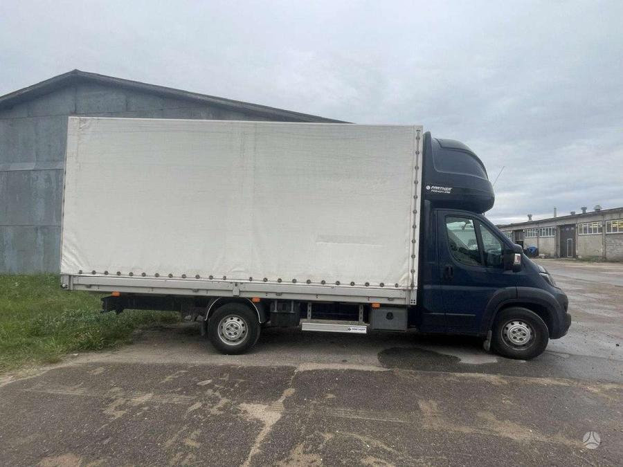 Blue Peugeot Boxer 2019 in Vilnius, with an engine capacity of 0.00 L and mileage of 40 thousand km for 20000 €, photo 4 on AUTOMOTO.COM.LV