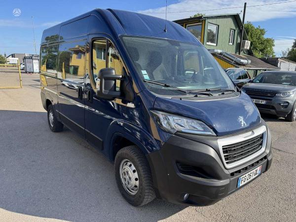 Zils Peugeot Boxer 2019 Tauragė, ar dzinēja tilpumu 2.00 L un nobraukumu 200 tūkst. km par 8700 €, foto 1 vietnē AUTOMOTO.COM.LV