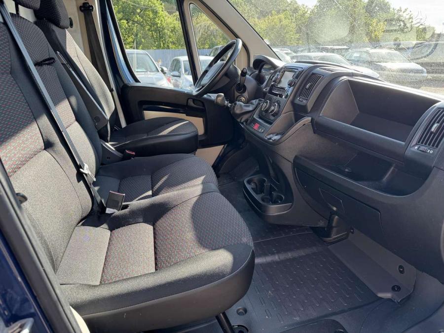 Blue Peugeot Boxer 2019 in Taurage, with an engine capacity of 2.00 L and mileage of 200 thousand km for 8700 €, photo 13 on AUTOMOTO.COM.LV