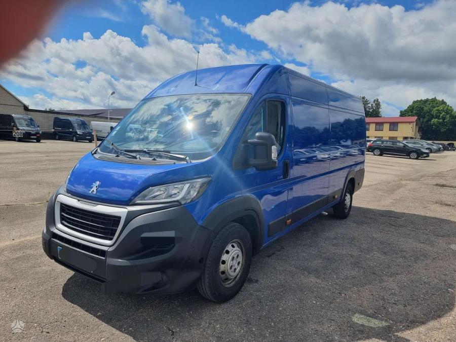 Zils Peugeot Boxer 2021 Tauragė, ar dzinēja tilpumu 2.20 L un nobraukumu 230 tūkst. km par 6900 €, foto 3 vietnē AUTOMOTO.COM.LV
