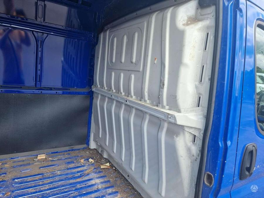 Zils Peugeot Boxer 2021 Tauragė, ar dzinēja tilpumu 2.20 L un nobraukumu 230 tūkst. km par 6900 €, foto 13 vietnē AUTOMOTO.COM.LV