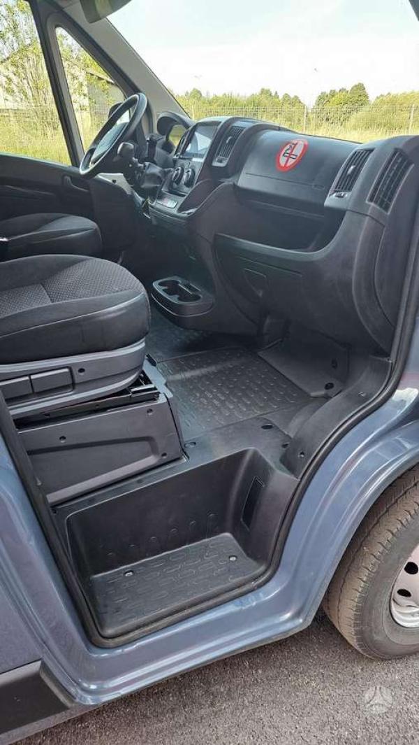 Blue Peugeot Boxer 2023 in Telschi, with an engine capacity of 2.18 L and mileage of 50 thousand km for 19900 €, photo 11 on AUTOMOTO.COM.LV