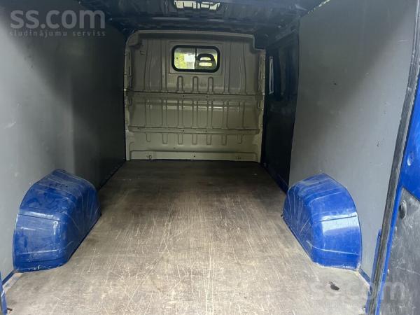 Zils Peugeot Boxer 2013 Rīga, ar dzinēja tilpumu 2.20 L un nobraukumu 241 tūkst. km par 5400 €, foto 7 vietnē AUTOMOTO.COM.LV