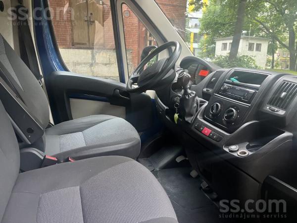 Zils Peugeot Boxer 2013 Rīga, ar dzinēja tilpumu 2.20 L un nobraukumu 241 tūkst. km par 5400 €, foto 8 vietnē AUTOMOTO.COM.LV