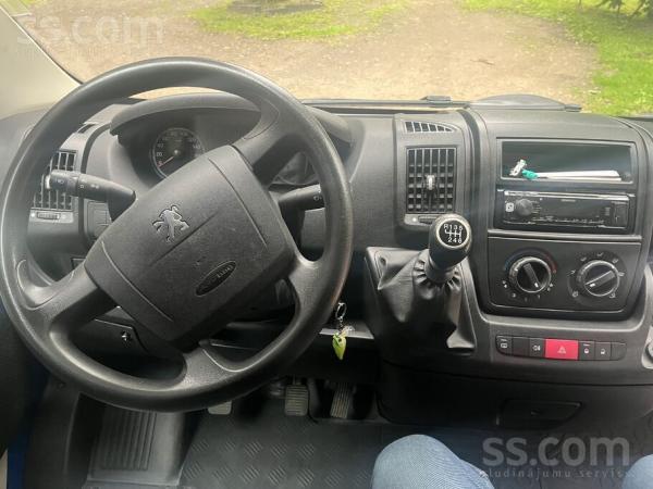 Zils Peugeot Boxer 2013 Rīga, ar dzinēja tilpumu 2.20 L un nobraukumu 241 tūkst. km par 5400 €, foto 10 vietnē AUTOMOTO.COM.LV