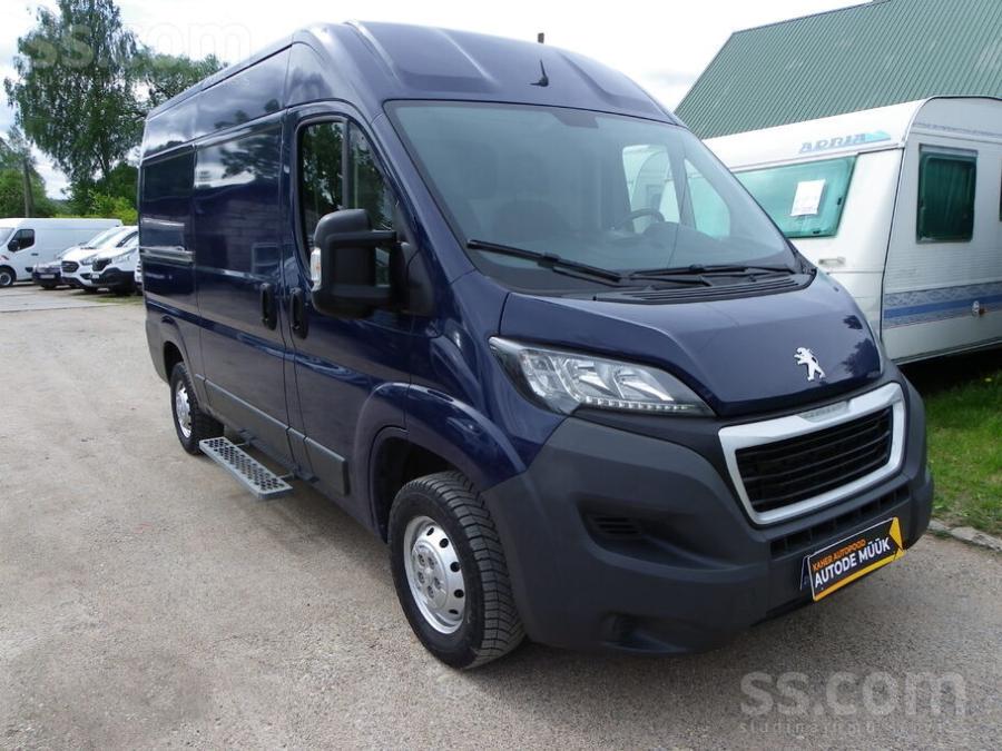 Zils Peugeot Boxer 2018 Valka, ar dzinēja tilpumu 2.00 L un nobraukumu 221 tūkst. km par 10000 €, foto 4 vietnē AUTOMOTO.COM.LV