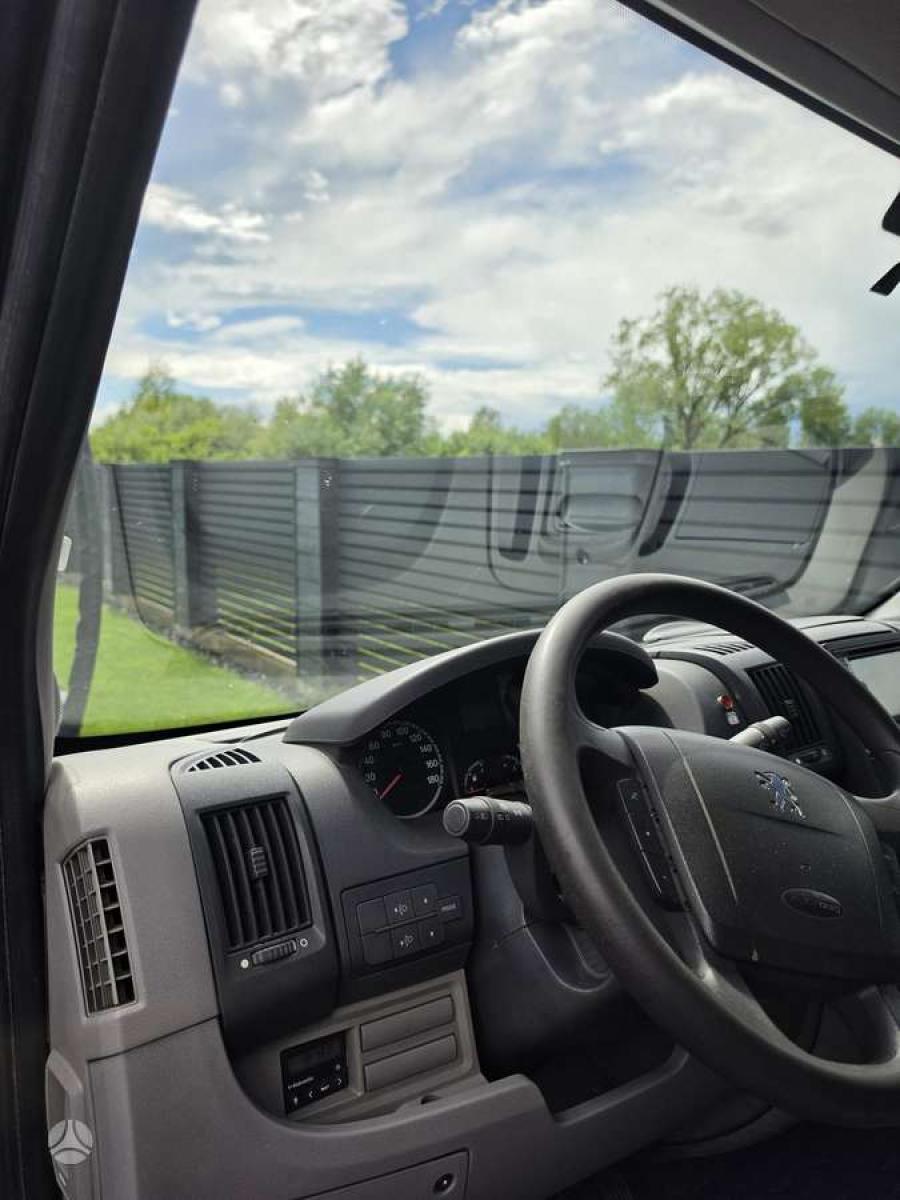 Pelēks Peugeot Boxer 2009 Kauņa, ar dzinēja tilpumu 2.99 L un nobraukumu 326 tūkst. km par 4999 €, foto 5 vietnē AUTOMOTO.COM.LV