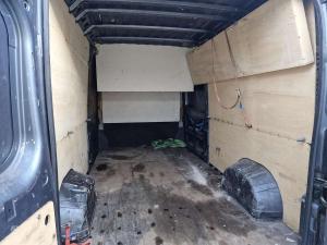 Pelēks Peugeot Boxer 2009 Mažeikiai, ar dzinēja tilpumu 3.00 L un nobraukumu 500 tūkst. km par 4000 €, foto 7 vietnē AUTOMOTO.COM.LV