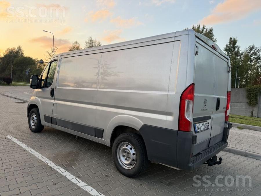 Grey Peugeot Boxer 2016 in Jelgava, with an engine capacity of 2.20 L and mileage of 186 thousand km for 7100 €, photo 7 on AUTOMOTO.COM.LV