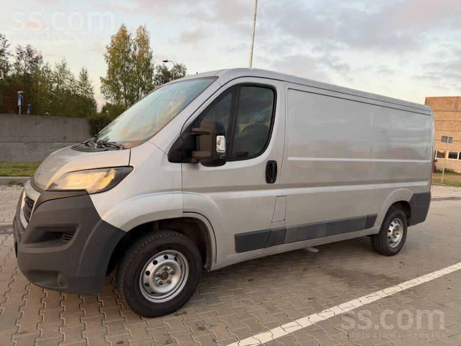 Grey Peugeot Boxer 2016 in Jelgava, with an engine capacity of 2.20 L and mileage of 186 thousand km for 7100 €, photo 9 on AUTOMOTO.COM.LV