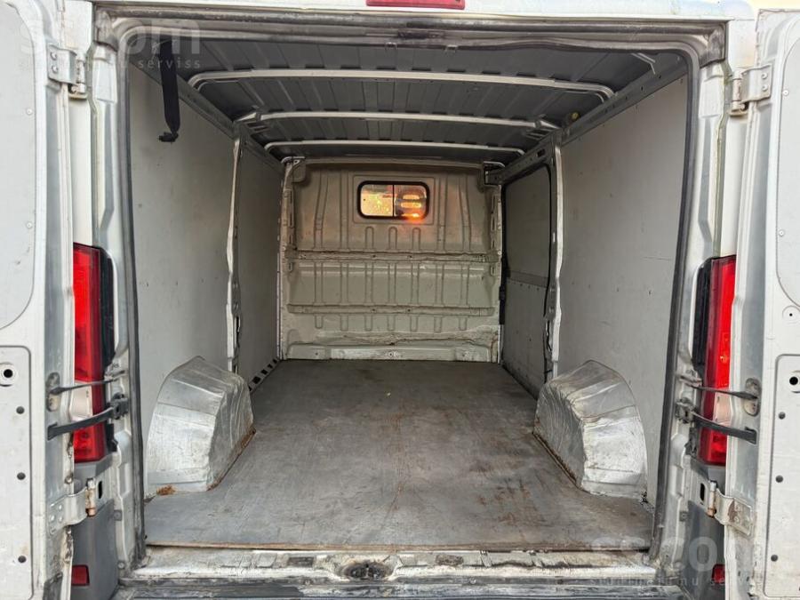 Grey Peugeot Boxer 2016 in Jelgava, with an engine capacity of 2.20 L and mileage of 186 thousand km for 7100 €, photo 16 on AUTOMOTO.COM.LV
