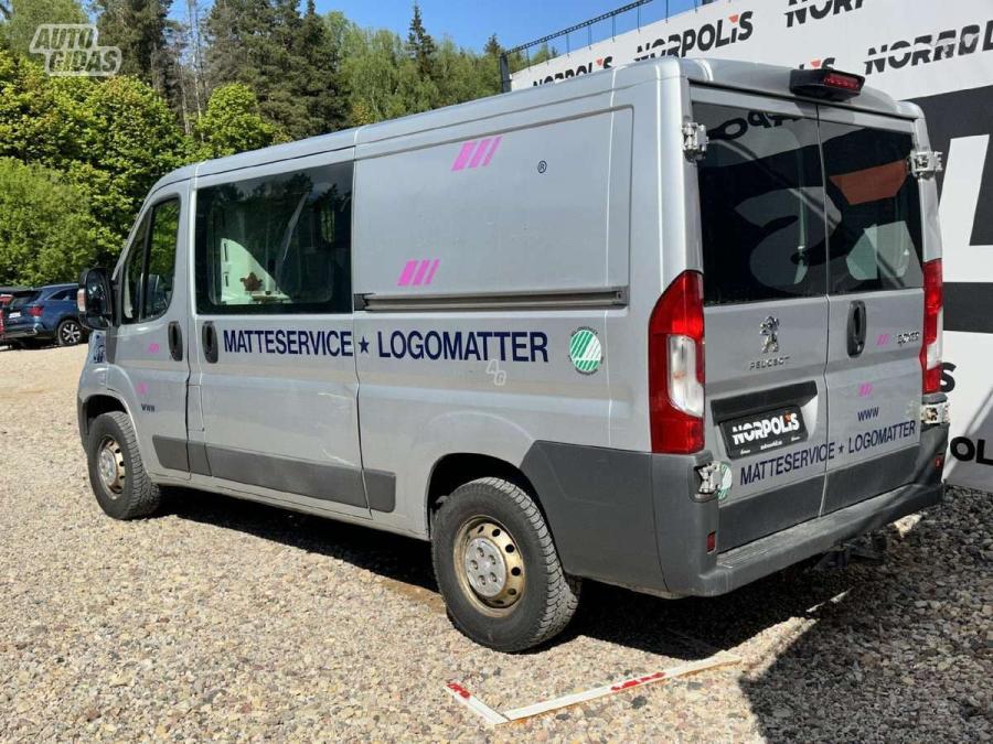 Pelēks Peugeot Boxer 2018 Aukštieji Rusokai, ar dzinēja tilpumu 2.00 L un nobraukumu 152 tūkst. km par 7900 €, foto 4 vietnē AUTOMOTO.COM.LV