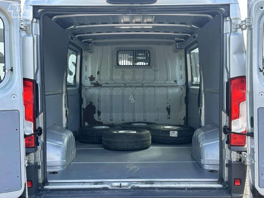 Pelēks Peugeot Boxer 2018 Aukštieji Rusokai, ar dzinēja tilpumu 2.00 L un nobraukumu 152 tūkst. km par 7900 €, foto 11 vietnē AUTOMOTO.COM.LV
