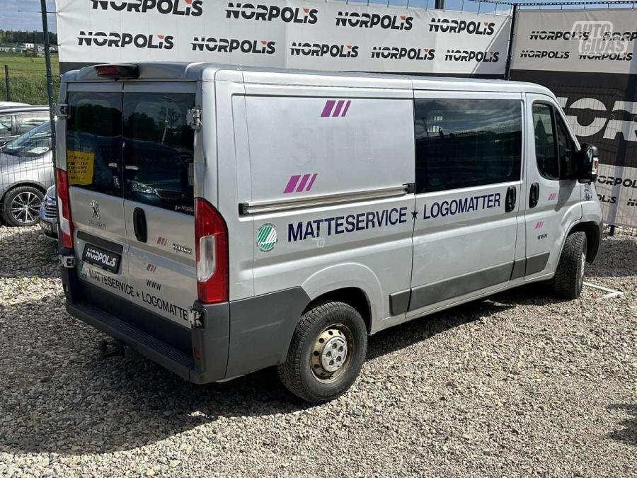 Pelēks Peugeot Boxer 2018 Aukštieji Rusokai, ar dzinēja tilpumu 2.00 L un nobraukumu 152 tūkst. km par 7900 €, foto 19 vietnē AUTOMOTO.COM.LV