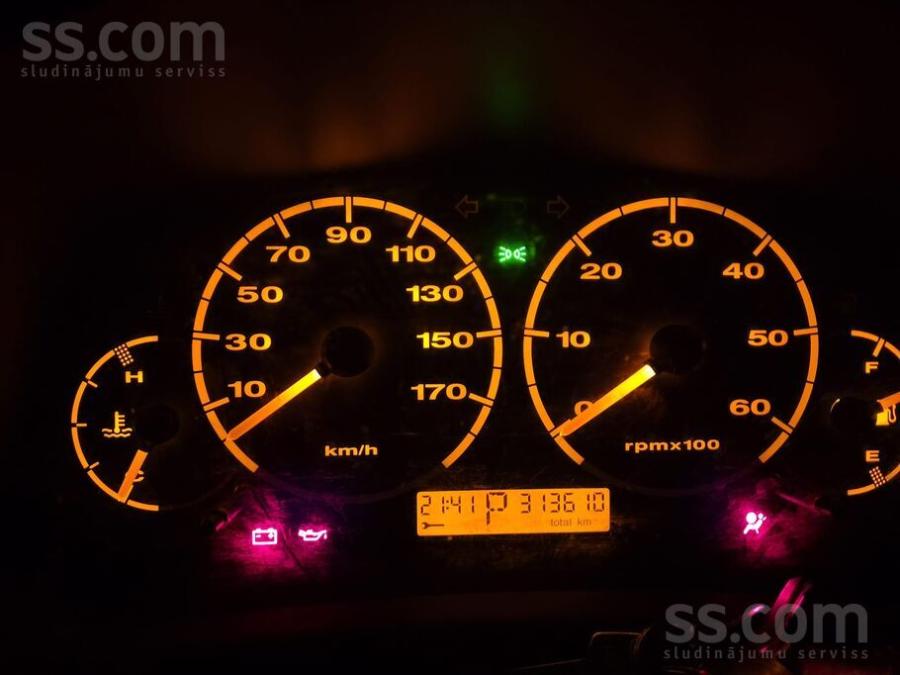 Pelēks Peugeot Boxer 2004 Rēzekne, ar dzinēja tilpumu 2.80 L un nobraukumu 312 tūkst. km par 3500 €, foto 9 vietnē AUTOMOTO.COM.LV