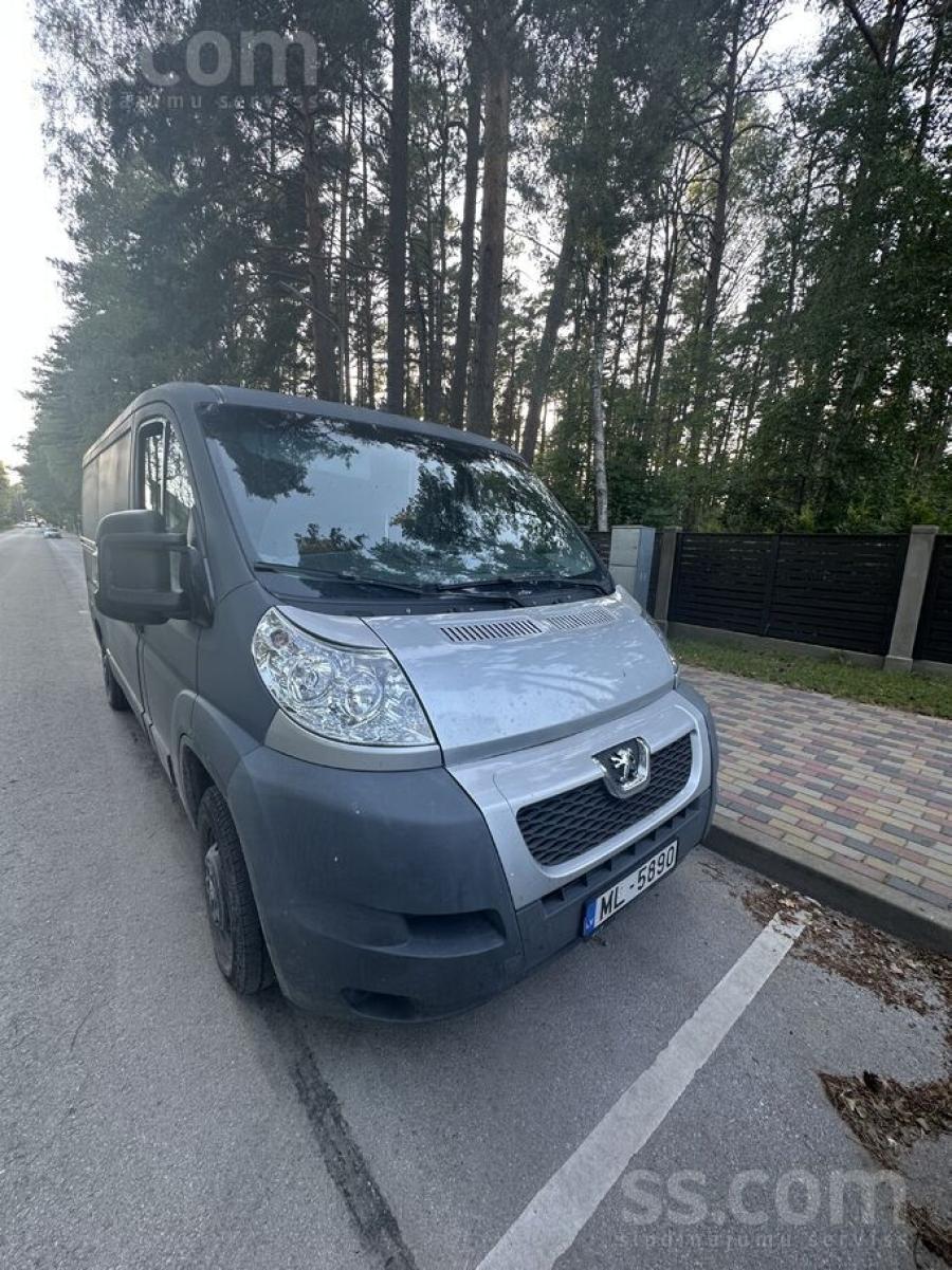 Pelēks Peugeot Boxer 2006 Ogre, ar dzinēja tilpumu 2.20 L un nobraukumu 326 tūkst. km par 2700 €, foto 1 vietnē AUTOMOTO.COM.LV