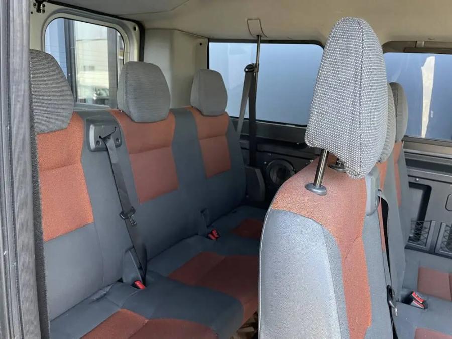Grey Peugeot Boxer 2007 in Talsi, with an engine capacity of 2.20 L and mileage of 409 thousand km for 4990 €, photo 8 on AUTOMOTO.COM.LV