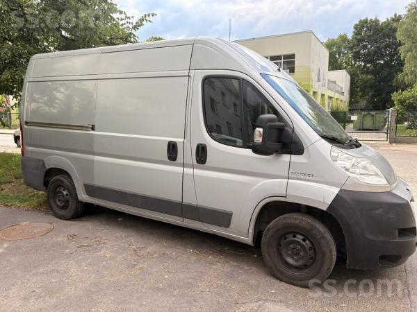 Grey Peugeot Boxer 2008 in Riga, with an engine capacity of 2.20 L and mileage of 232 thousand km for 3900 €, photo 4 on AUTOMOTO.COM.LV