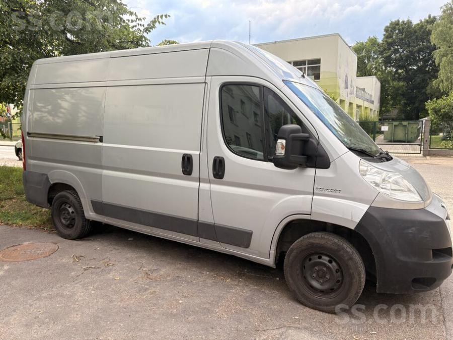 Grey Peugeot Boxer 2008 in Riga, with an engine capacity of 2.20 L and mileage of 232 thousand km for 3900 €, photo 5 on AUTOMOTO.COM.LV