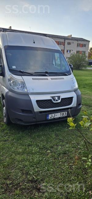 Grey Peugeot Boxer 2013 in Riga, with an engine capacity of 2.20 L and mileage of 233 thousand km for 2900 €, photo  on AUTOMOTO.COM.LV