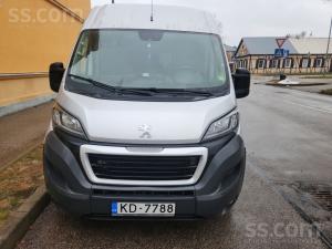 Grey Peugeot Boxer 2015 in Daugavpils, with an engine capacity of 2.20 L and mileage of 177 thousand km for 12500 €, photo 5 on AUTOMOTO.COM.LV